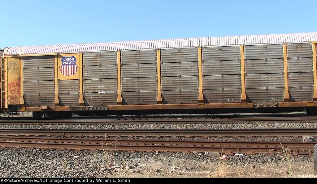 NB Frt at South leed into Balmer Yard -23